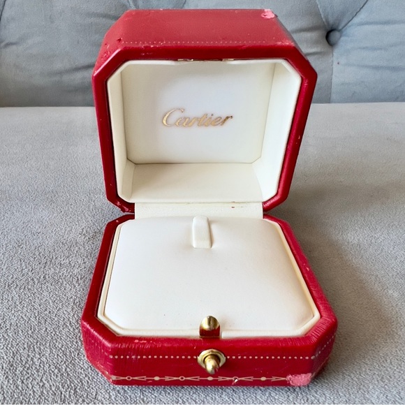 Cartier | Storage & Organization | Cartier Ring Pendant Box 235x235x2 ...